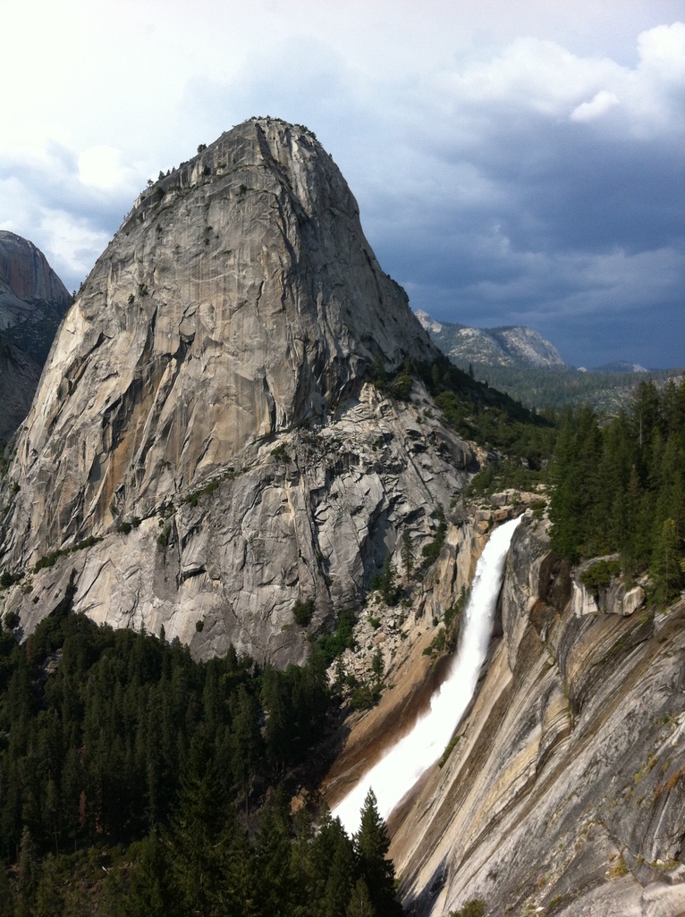 A GUIDE TO HIKING HALF DOME AT YOSEMITE – The Hiker Babe